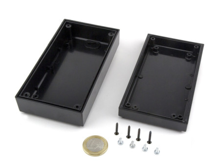 Universal plastic enclosure for electronic devices PP2
