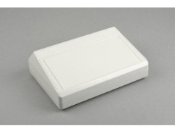 Desktop plastic enclosure with inclined lid for electronic devices PT260